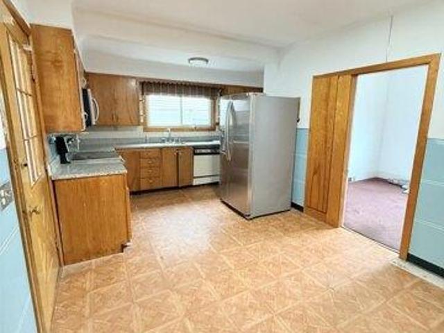 house with 5 bedroom, Barre VT ES104947195