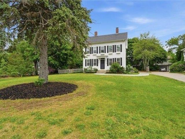 house with 5 bedroom, Barrington RI DS104112952