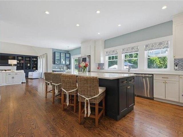 house with 5 bedroom, Barrington RI DS103666276