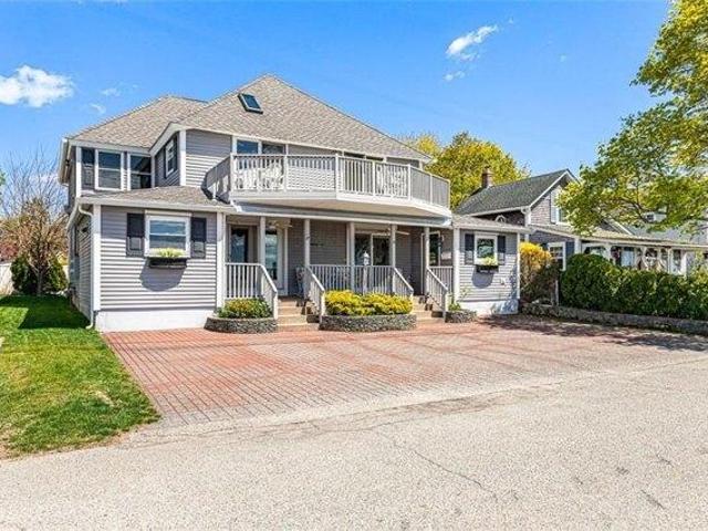 house with 5 bedroom, Barrington RI ES103664779