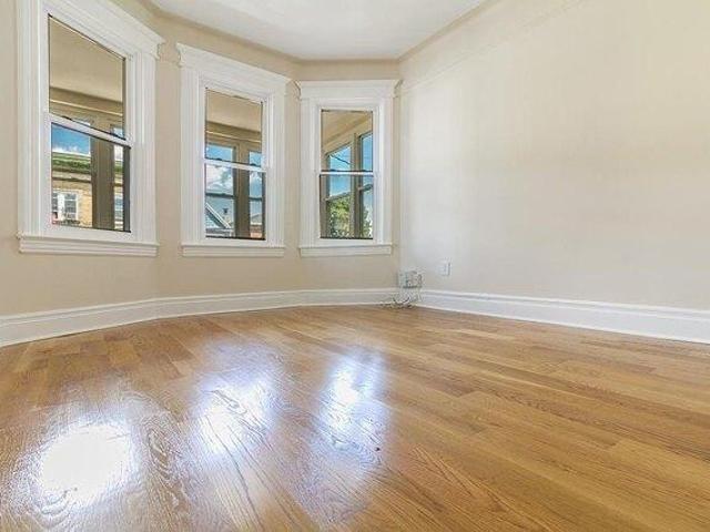 house with 5 bedroom, Bayonne NJ DS104445162