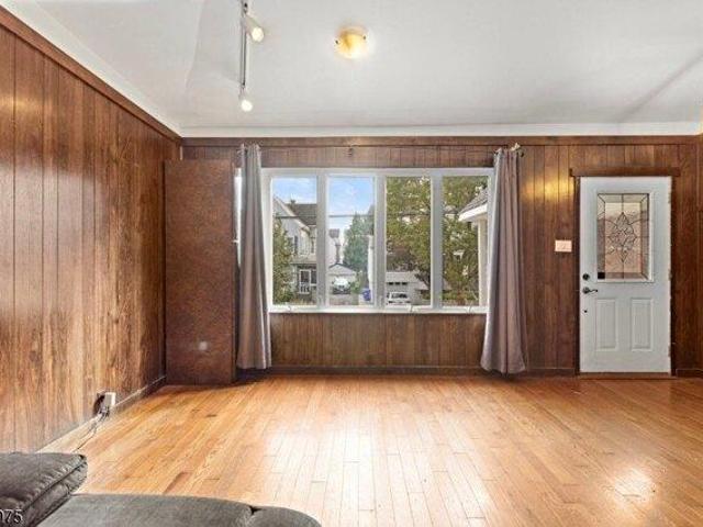 house with 5 bedroom, Bayonne NJ DS102314953