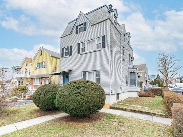 house with 5 bedroom, Bayonne NJ ES104233243