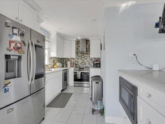 house with 5 bedroom, Bayonne NJ ES104787905