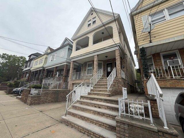 house with 5 bedroom, Bayonne NJ ES104834470