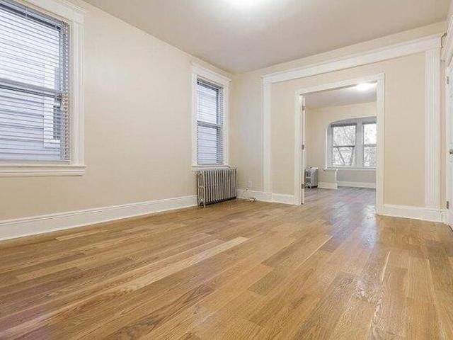 house with 5 bedroom, Bayonne NJ ES102824369