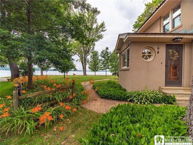house with 5 bedroom, Bemus Point NY ES104907348