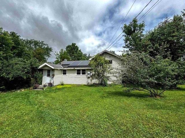 house with 5 bedroom, Bennington VT DS104236615