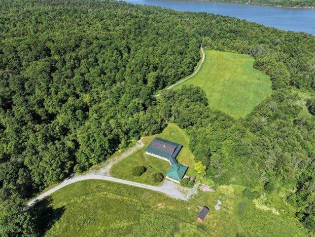 house with 5 bedroom, Benson VT ES104111740