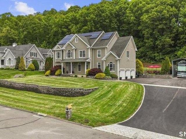 house with 5 bedroom, Beacon Falls CT ES104810878