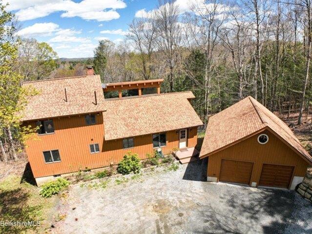 house with 5 bedroom, Becket MA DLS102089932