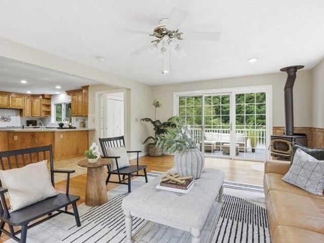 house with 5 bedroom, Bedford MA DS102823901