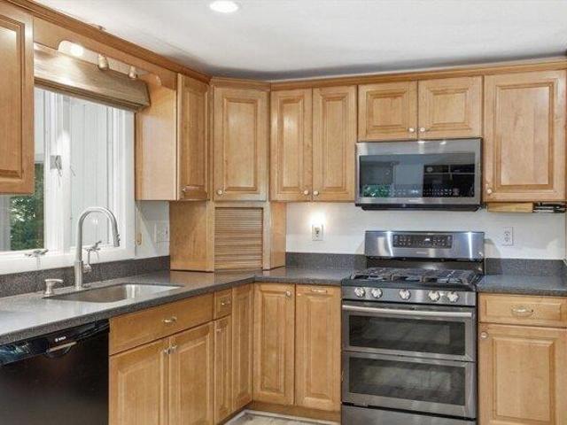 house with 5 bedroom, Bedford MA ES104849502