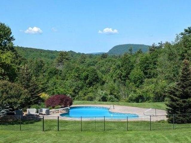 house with 5 bedroom, Bedford NH DS103037691