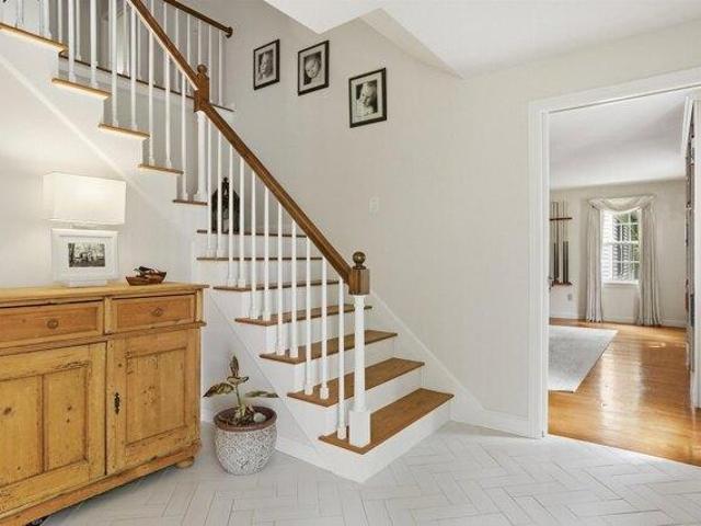 house with 5 bedroom, Bedford NH ES104849004