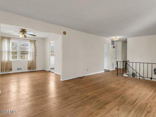 house with 5 bedroom, Belford NJ DLS102318176