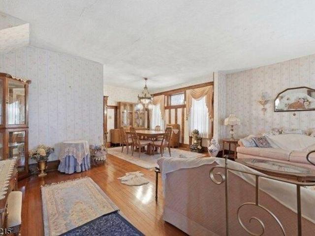 house with 5 bedroom, Belleville NJ ES104809901