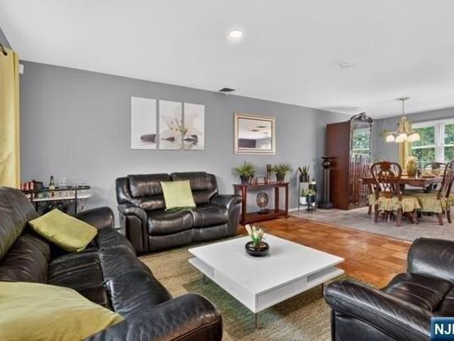 house with 5 bedroom, Belleville NJ ES105207900