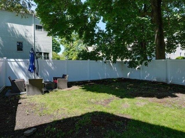 house with 5 bedroom, Belmont MA DLS102800352