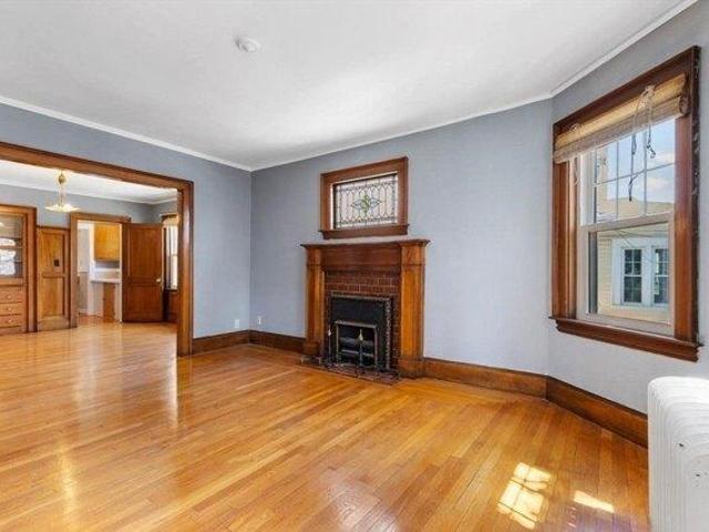house with 5 bedroom, Belmont MA DLS103074398