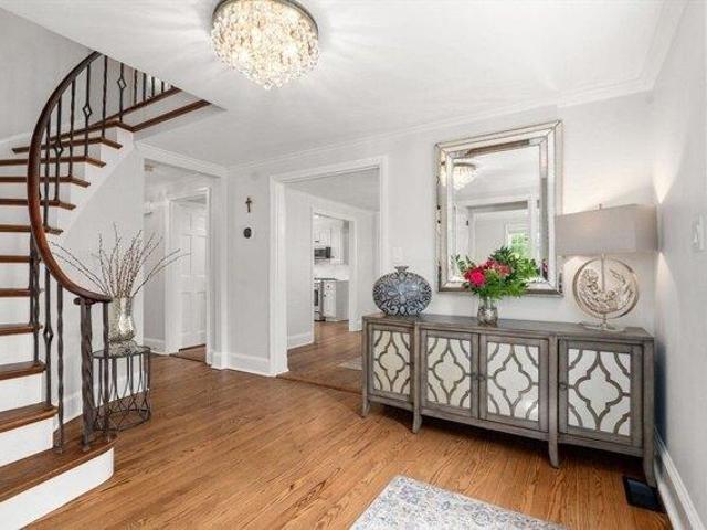house with 5 bedroom, Belmont MA ES104043244