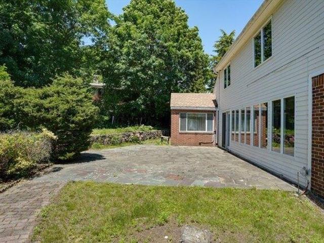 house with 5 bedroom, Belmont MA ES105127359