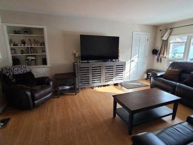 house with 5 bedroom, Bethel CT DS101896567