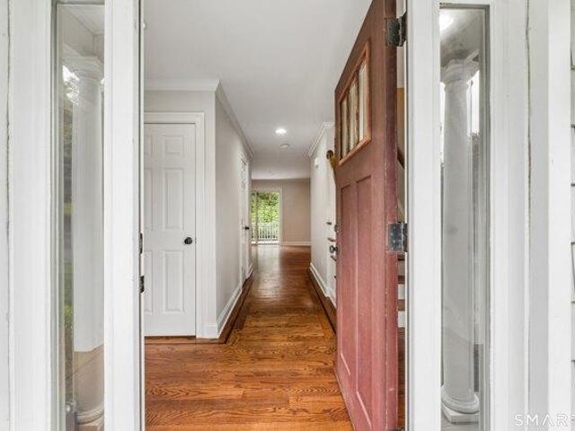 house with 5 bedroom, Bethel CT ES104568456