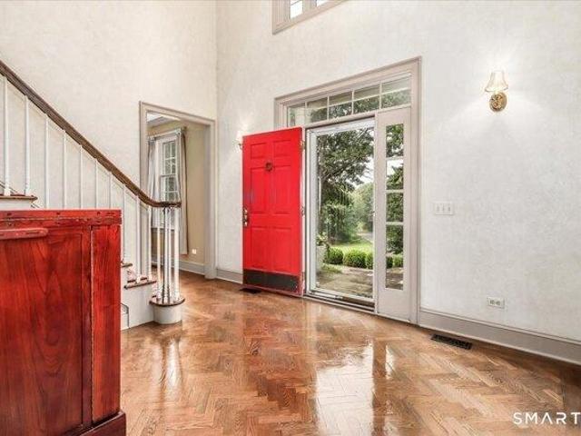house with 5 bedroom, Bethel CT ES104649732