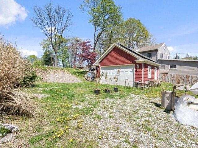 house with 5 bedroom, Bethel CT ES104190120