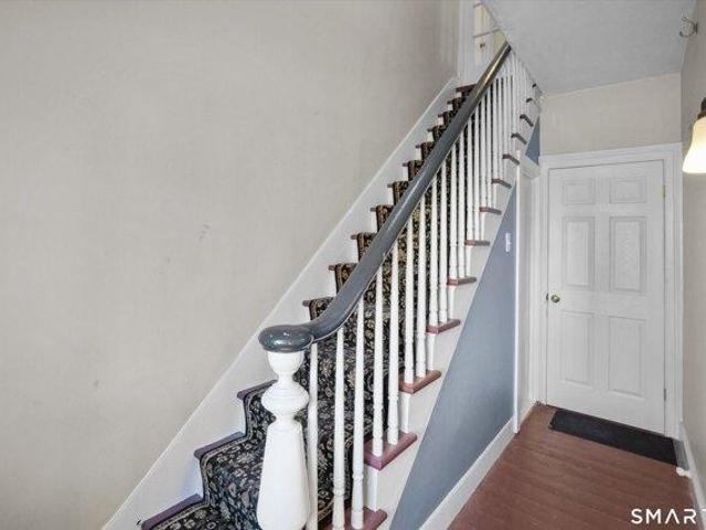 house with 5 bedroom, Bethel CT ES105140633