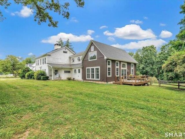 house with 5 bedroom, Bethel CT ES105159513
