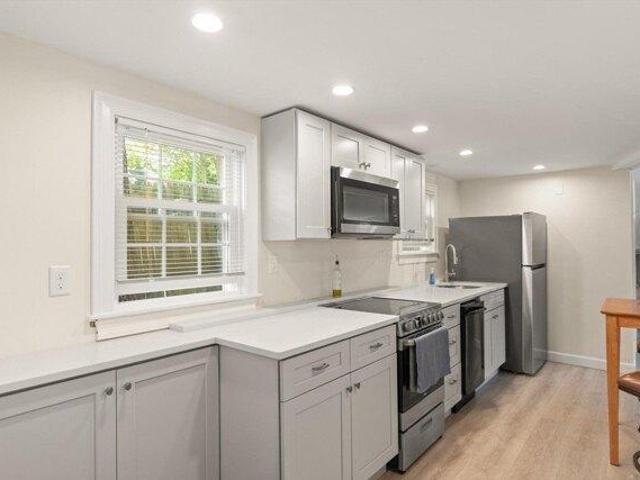 house with 5 bedroom, Beverly MA ES102962139