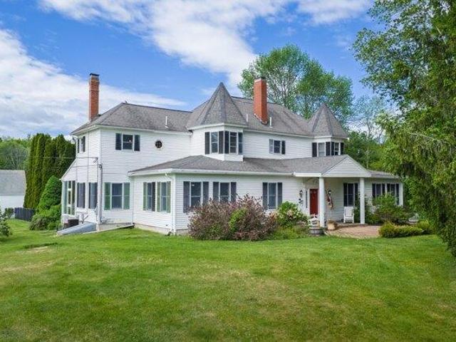 house with 5 bedroom, Biddeford ME ES105113321