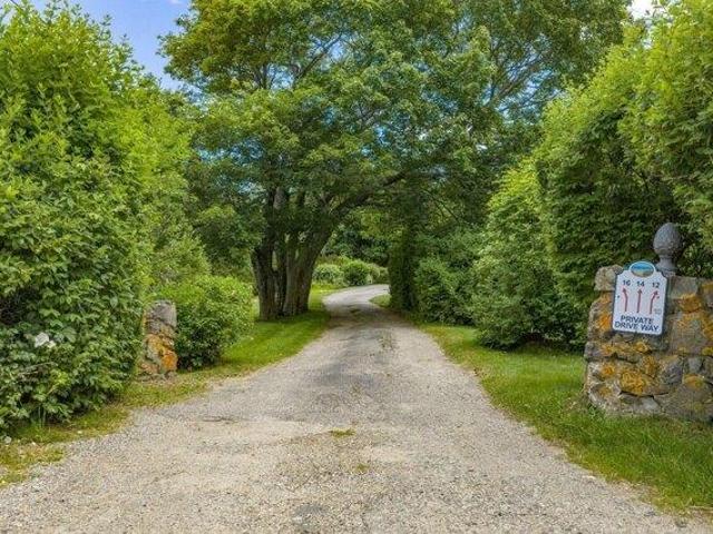 house with 5 bedroom, Biddeford ME ES105232460