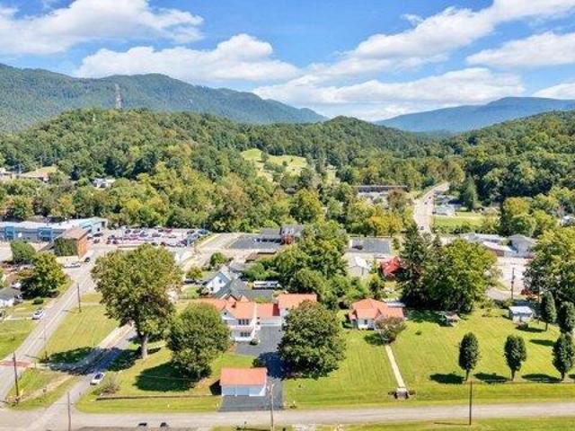house with 5 bedroom, Big Stone Gap VA ES104902023