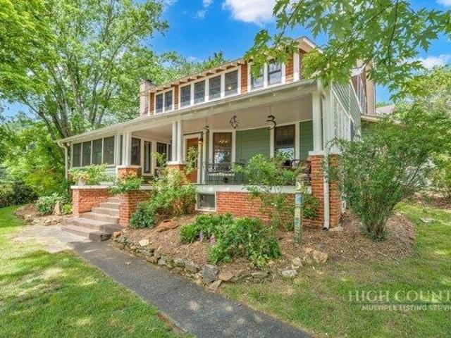 house with 5 bedroom, Boone NC ES104899797