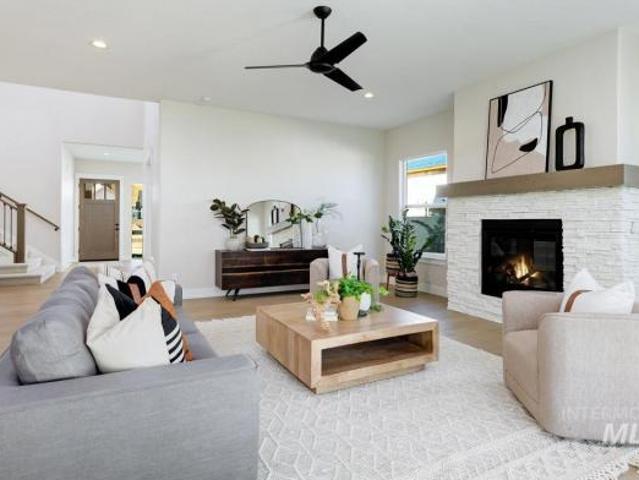 house with 5 bedroom, Boise ID DS87423225