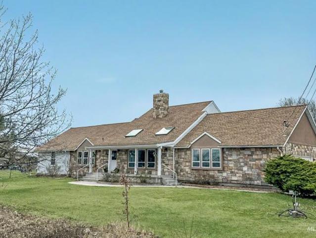 house with 5 bedroom, Boise ID DS88728409
