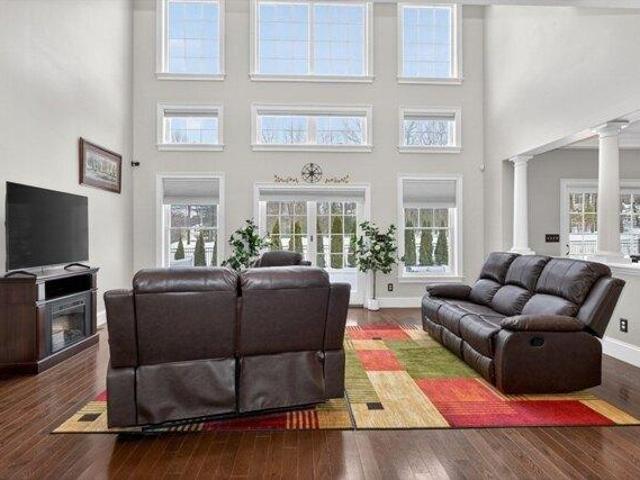 house with 5 bedroom, Bolton MA ES103496182