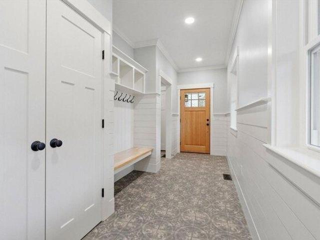 house with 5 bedroom, Bolton MA ES103774235