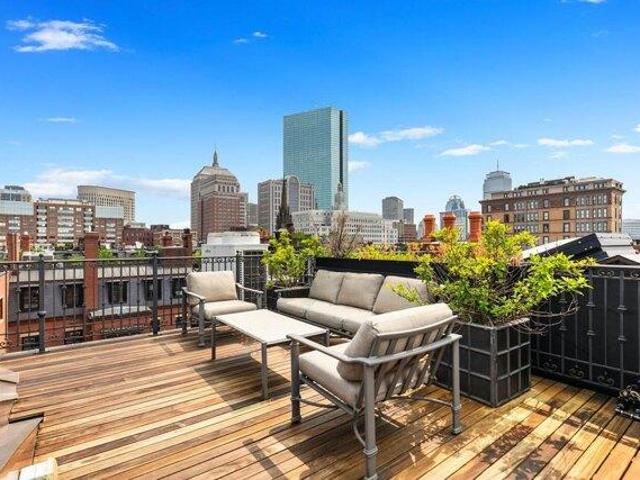house with 5 bedroom, Boston MA DLS102344146