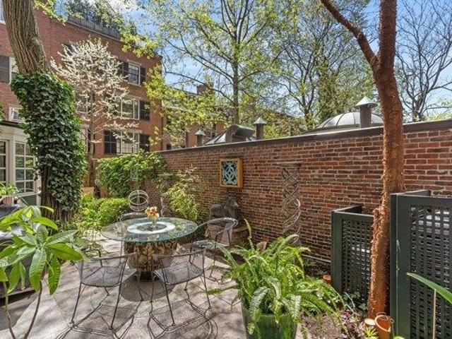 house with 5 bedroom, Boston MA DS102959187