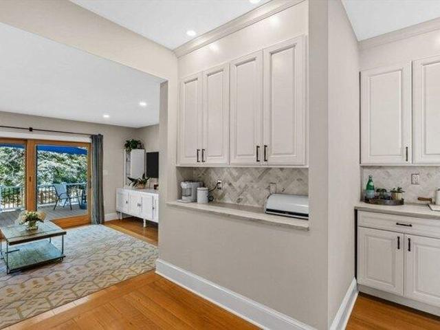house with 5 bedroom, Boston MA ES102823118