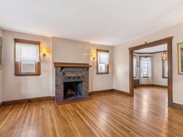 house with 5 bedroom, Boston MA ES103440628