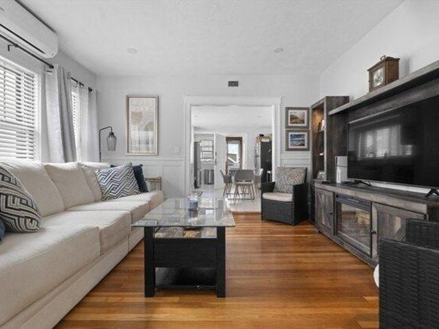 house with 5 bedroom, Boston MA ES103807656