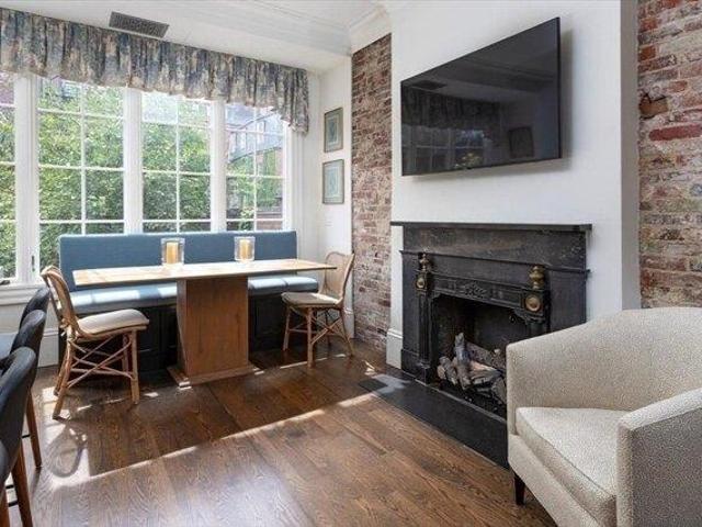 house with 5 bedroom, Boston MA ES103223648