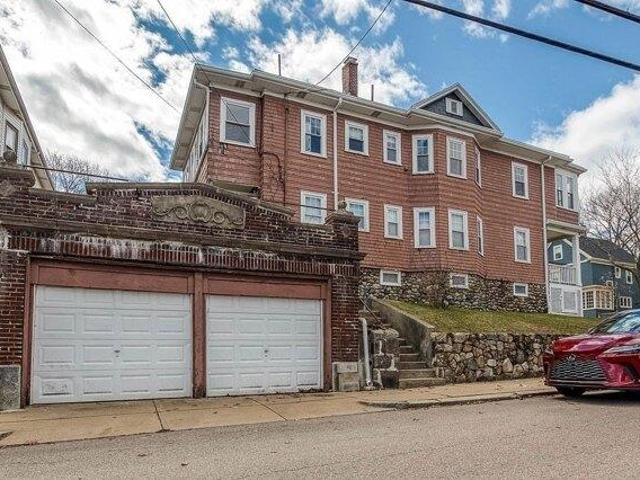 house with 5 bedroom, Boston MA ES104831807