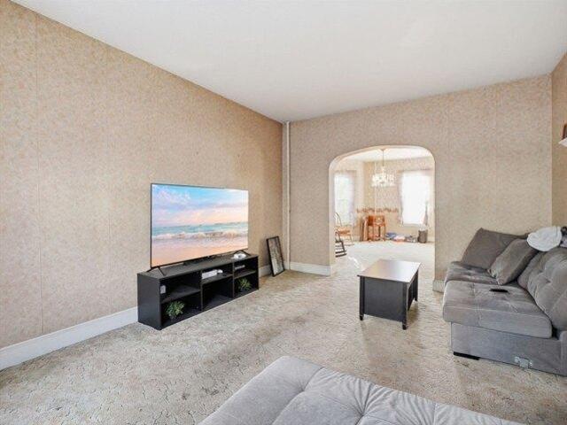 house with 5 bedroom, Boston MA ES104853591