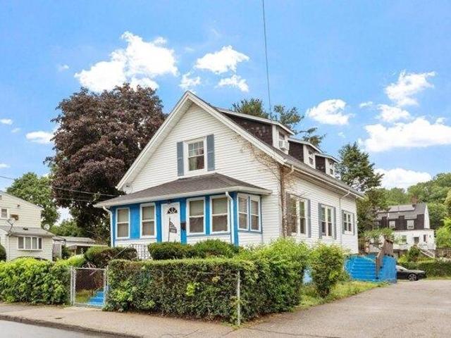 house with 5 bedroom, Boston MA ES105428224
